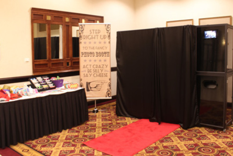 Enclosed Photo Booth – Explosive Sounds Entertainment